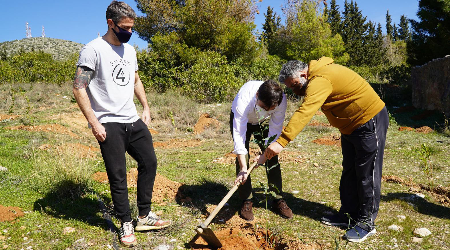Δ. ΧΑΪΔΑΡΙΟΥ: ΔΕΝΤΡΟΦΥΤΕΥΣΗ ΣΤΟ ΠΑΡΚΟ «ΘΕΑΘΗΝΑΙ» - Μαχητής Δυτικής Αθήνας