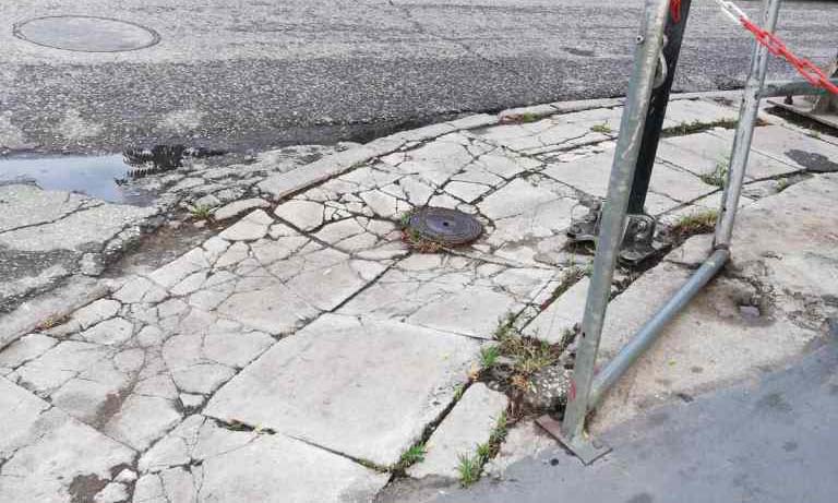 ΛΑ.ΣΥ. ΑΓΙΩΝ ΑΝΑΡΓΥΡΩΝ: ΑΜΕΣΗ ΠΑΡΕΜΒΑΣΗ ΣΤΗΝ ΟΔΟ ΛΑΜΠΡΟΥ ΚΑΤΣΩΝΗ ...