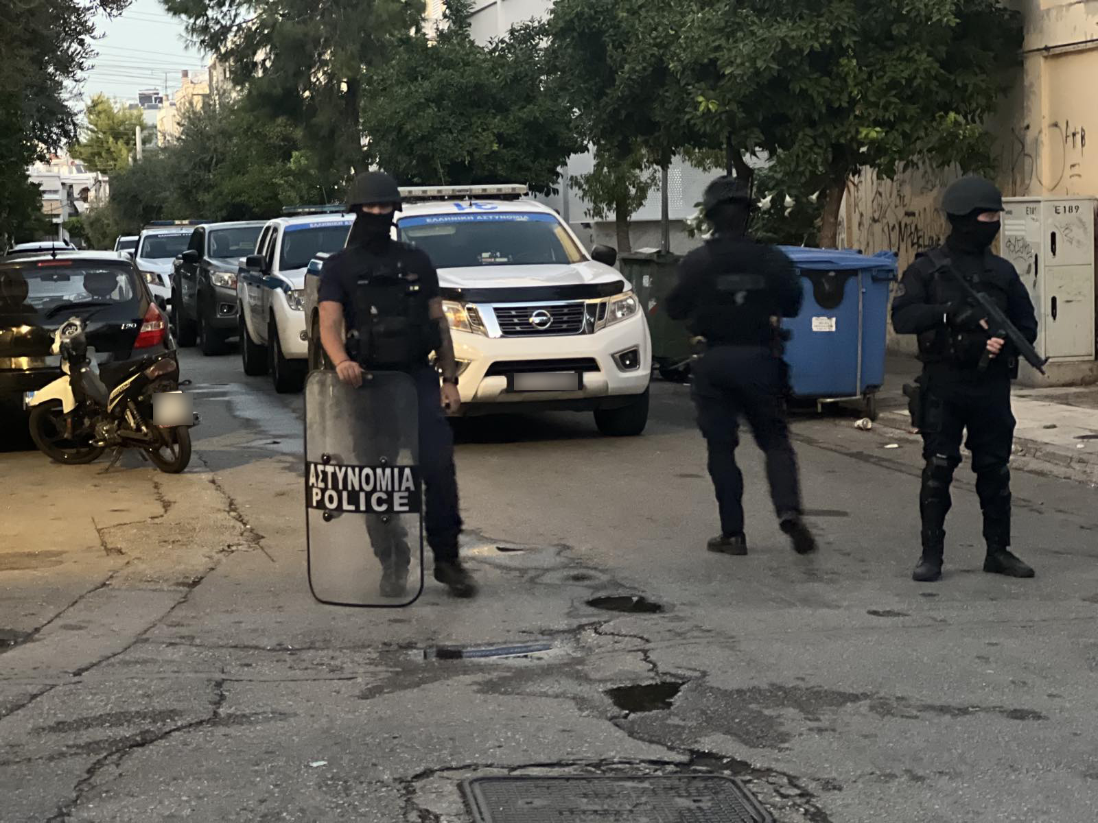 ΑΓ. ΒΑΡΒΑΡΑ: ΤΡΕΙΣ ΣΥΛΛΗΨΕΙΣ ΑΠΟ ΤΗ ΔΙΩΞΗ ΝΑΡΚΩΤΙΚΩΝ - Μαχητής Δυτικής ...