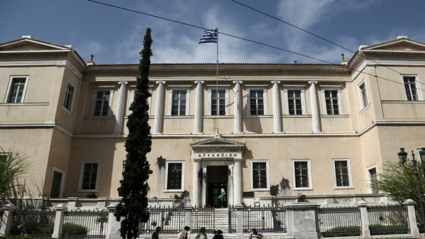 ΣτΕ: ΑΝΑΒΟΛΗ ΣΤΗ ΣΥΖΗΤΗΣΗ ΓΙΑ ΤΟΝ ΧΥΤΑ ΦΥΛΗΣ - Μαχητής Δυτικής Αθήνας