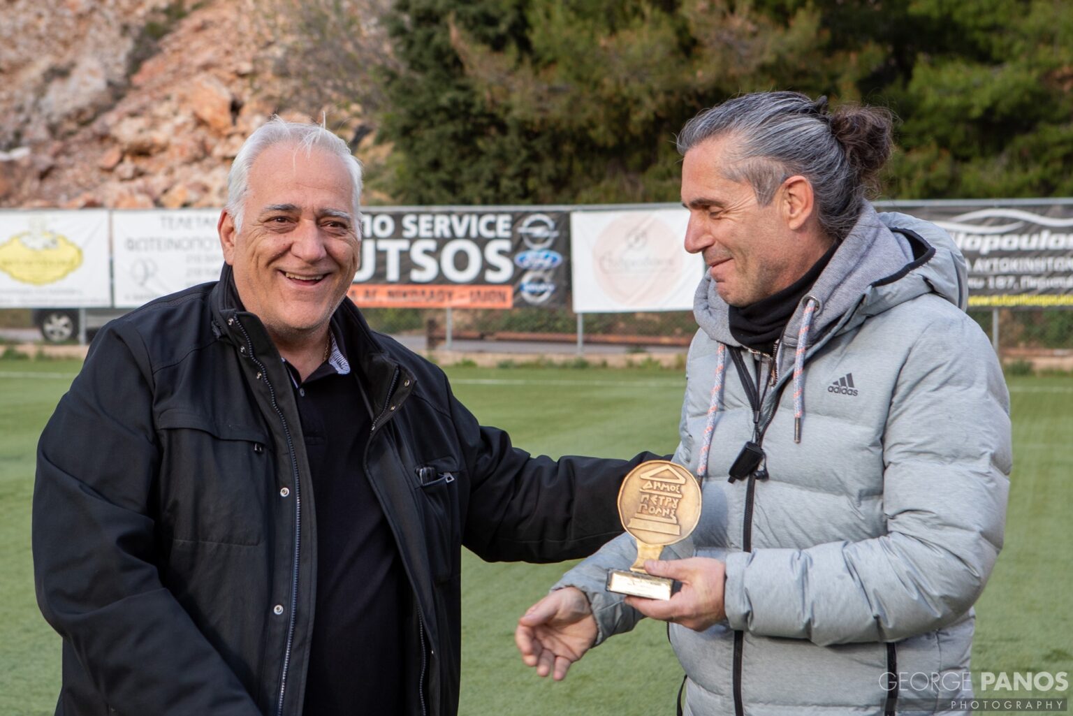 ΠΕΤΡΟΥΠΟΛΗ: ΟΙ ΠΑΛΑΙΜΑΧΟΙ ΤΟΥ ΑΡΗ ΚΑΙ ΤΟΥ ΚΕΡΑΥΝΟΥ ΕΠΑΙΞΑΝ ΓΙΑ ΤΟ ...