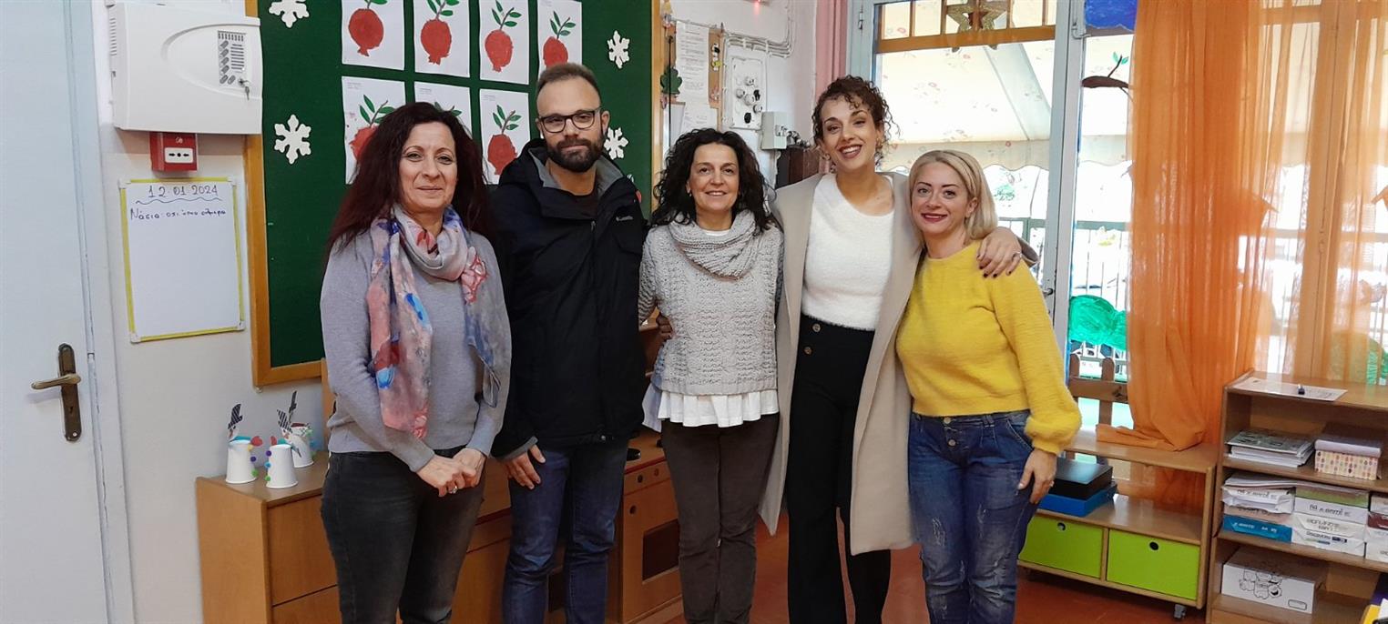 ΠΕΤΡΟΥΠΟΛΗ: ΕΞΟΡΜΗΣΗ ΤΗΣ ΝΕΑΣ ΔΗΜΟΤΙΚΗΣ ΑΡΧΗΣ ΣΤΑ ΣΧΟΛΕΙΑ - Μαχητής ...